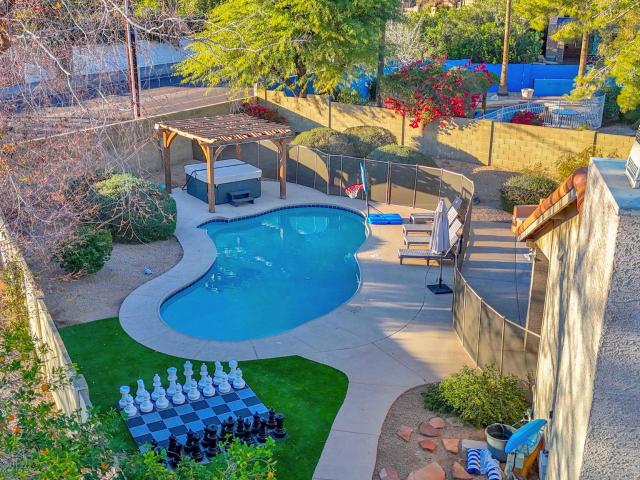 5612 e marilyn road