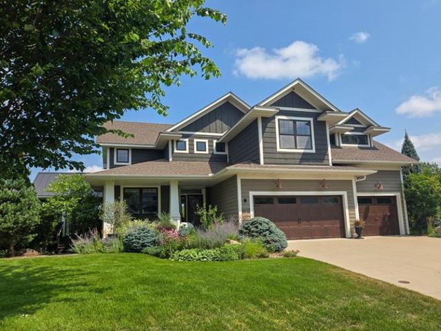 5612 Edgewater Dr, Savage, MN 55378