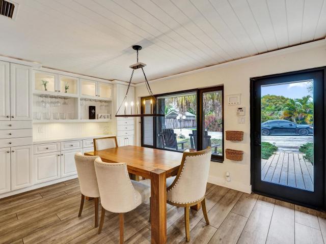 5612 Harding Street, Hollywood, US, FL