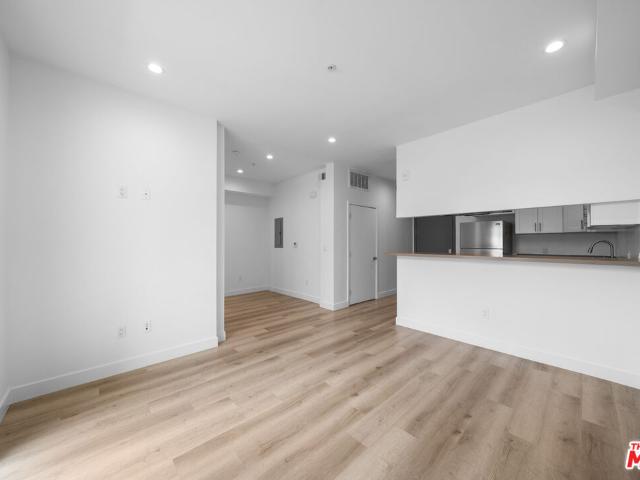 5612 Lexington Ave, Unit 204, Los Angeles, CA 90038 | MLS #26836