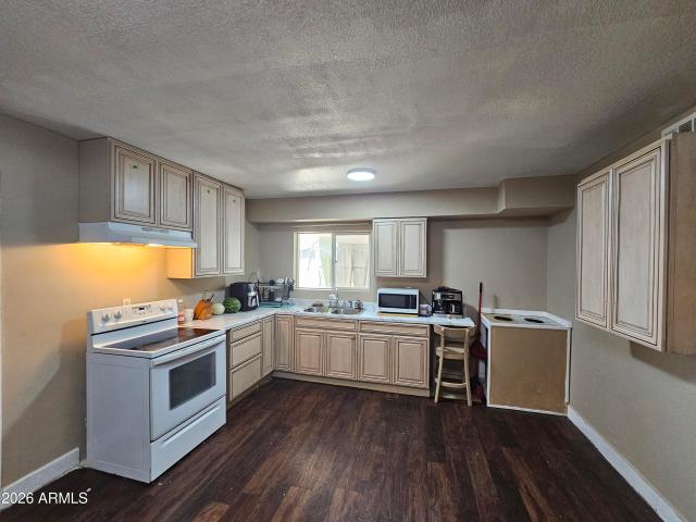5612 w wilshire drive