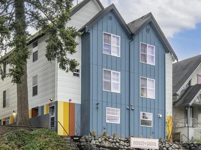 5612C Roosevelt Way NE, Seattle, WA 98105