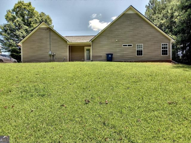 5613 Hwy 81 E