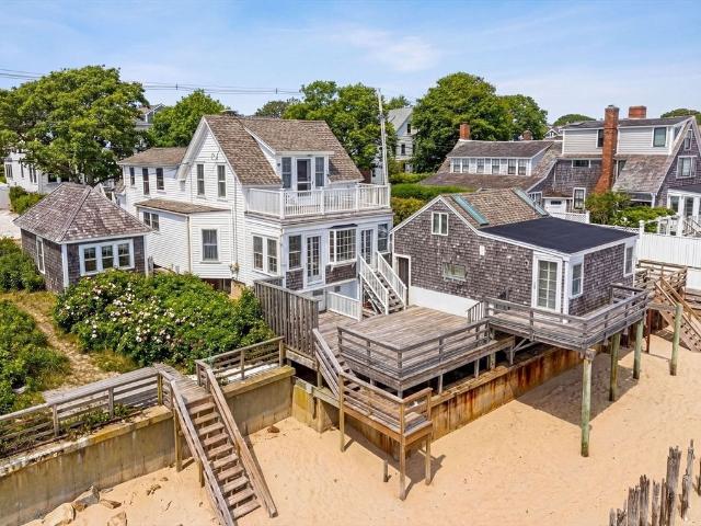 561 Commercial St, Provincetown, US, MA
