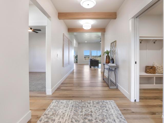 561 Canyon Mist Dr