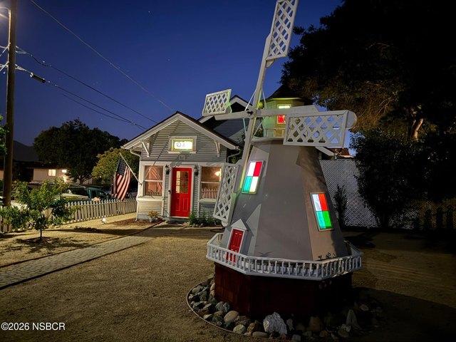 561 Alisal Rd, Solvang, CA 93463