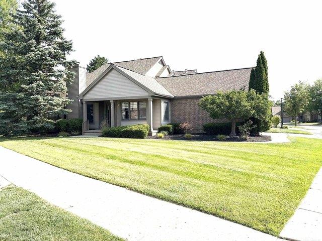 561 Galen Cir, Ann Arbor, MI 48103