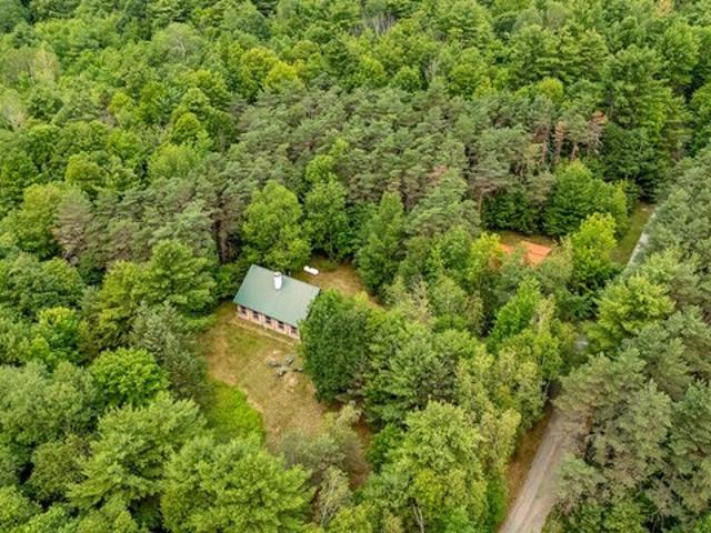 561 Hazen Rd, Jay, NY 12941