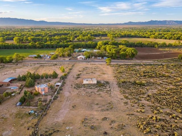 561 Highway 116, Bosque, NM 87006