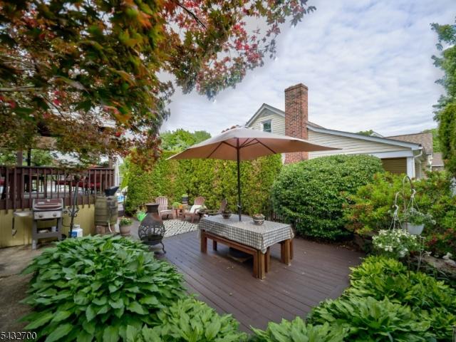 561 John Mitchell Ave