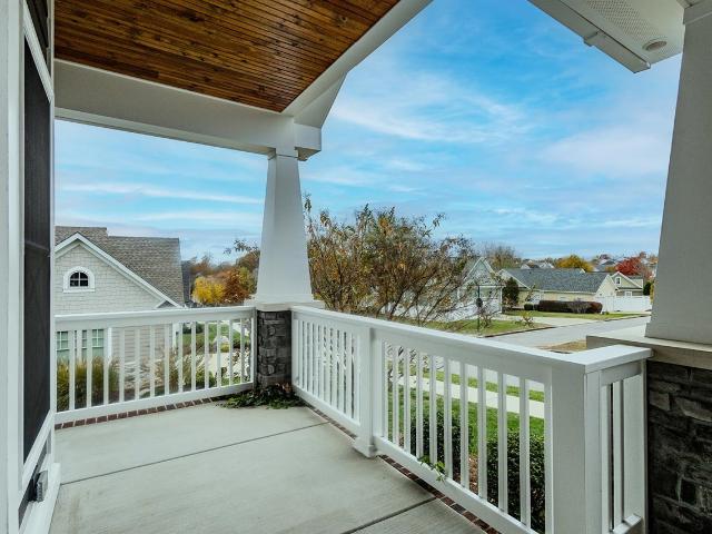 561 Linkside Lane