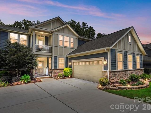 561 Sandbar Pt, Clover, SC 29710