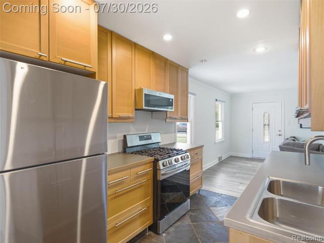 561 Stratford Road