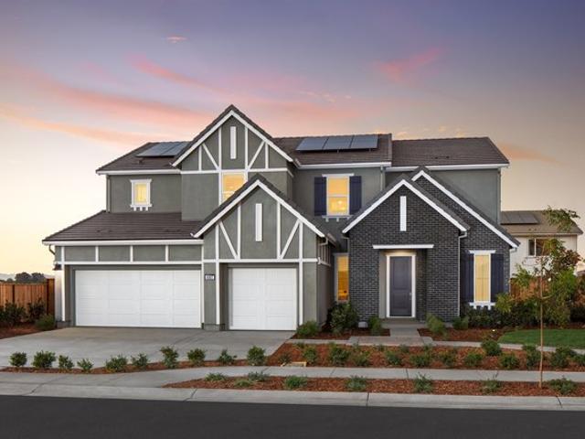561 Plough Dr, Vacaville, CA 95687