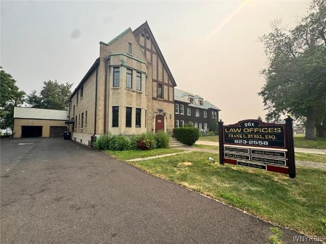 561 Ridge Suite 6 Road