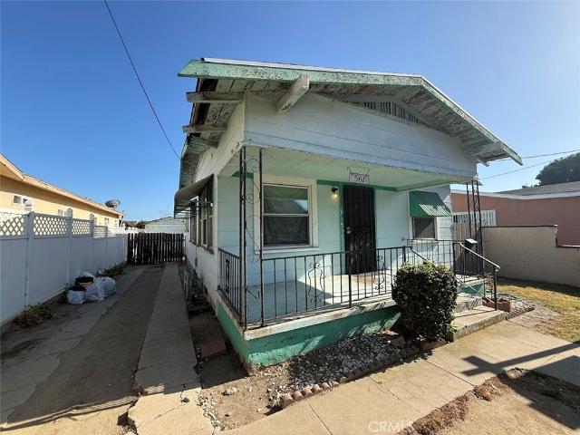 561 W 3rd Street