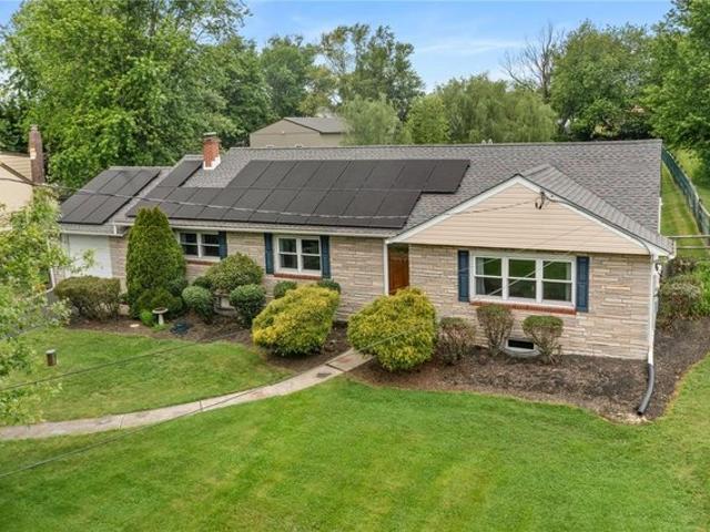 561 W Cherry Rd, Springfield Township, PA 18951