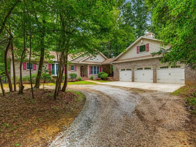 561 Wright Country Rd, Ramseur, NC 27316