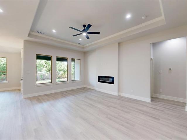 5624 Hiett Court