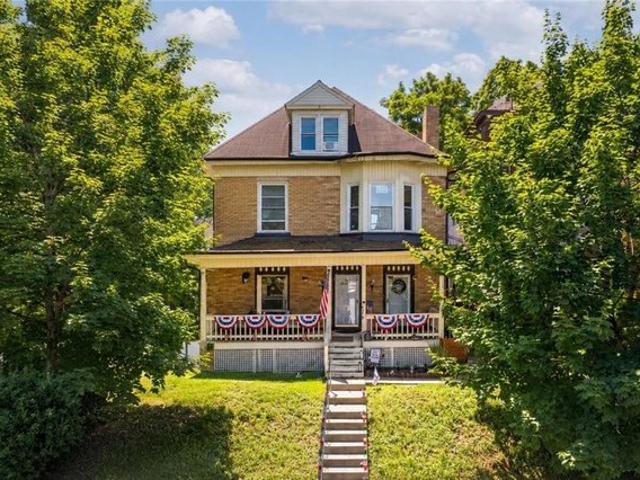 5624 Woodmont St, Pittsburgh, PA 15217