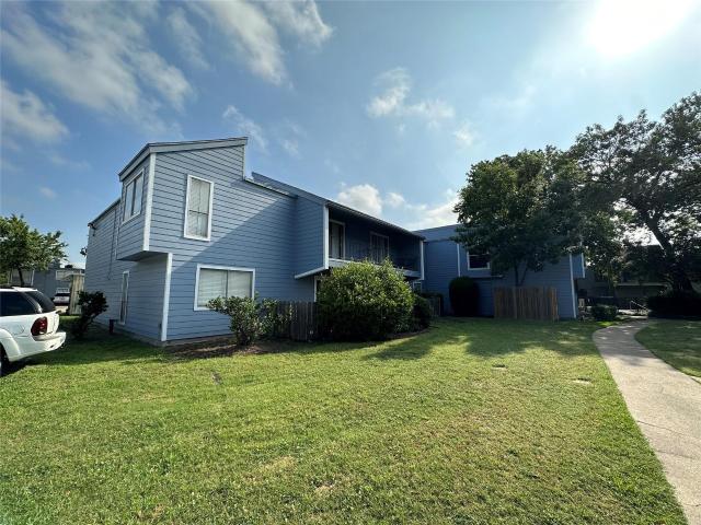 5625 Antoine Drive 1017