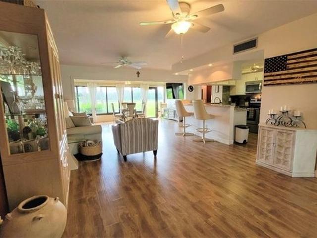 5625 Trailwinds Dr Apt 412, Fort Myers, FL 33907