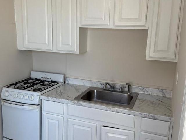 5626 Midwood Avenue # 2