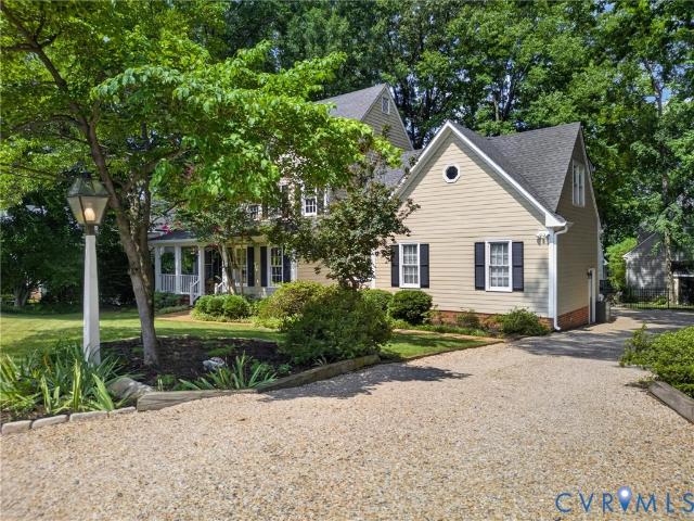 5626 Woodburn Road