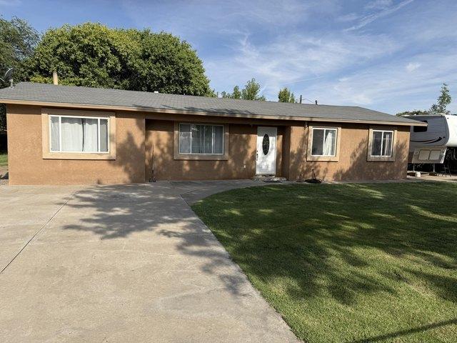 5627 Cletsoway Dr SW, Albuquerque, NM 87105