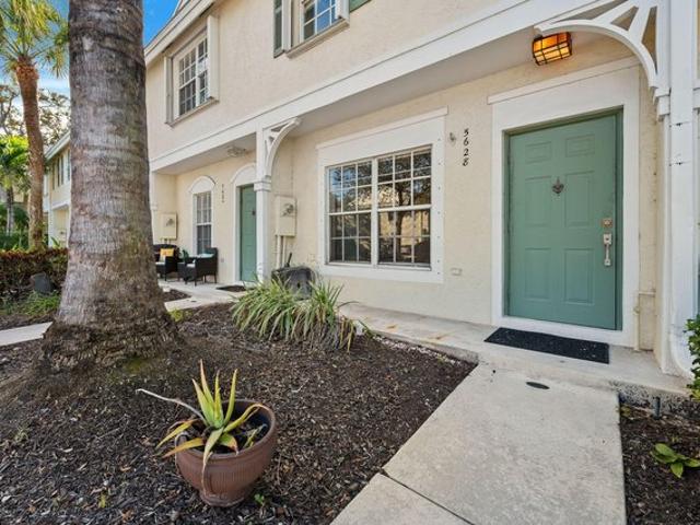 5628 NW 99th Ln, Coral Springs, FL 33076