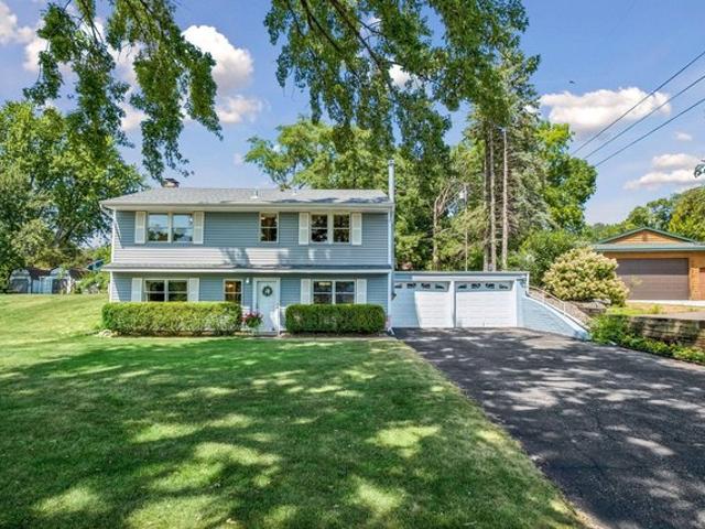5629 N Glen Moor Rd, Minnetonka, MN 55345