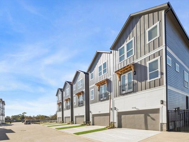 5629 Azores Ln, Houston, TX 77091
