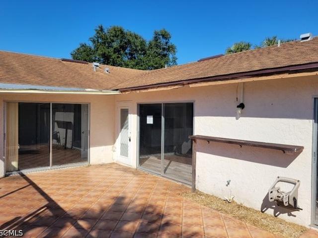 5629 Foxlake Dr, North Fort Myers, FL 33917