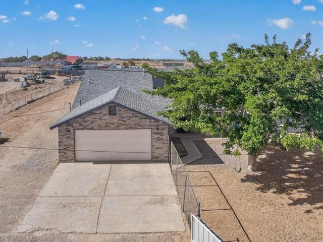 5629 Powers Way Rd SW, Albuquerque, NM 87121