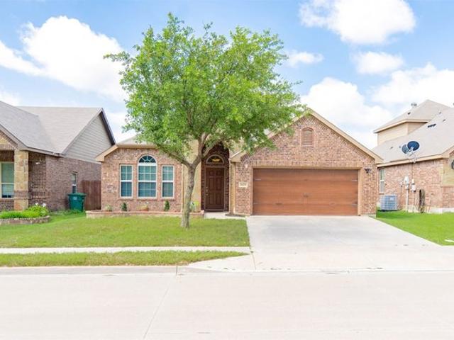 5629 Spirit Lake Dr, Fort Worth, TX 76179