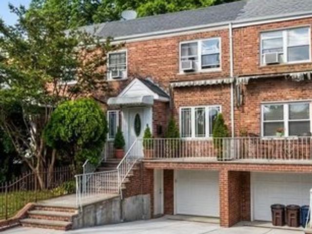 5629 th St, Oakland Gardens, NY 11364
