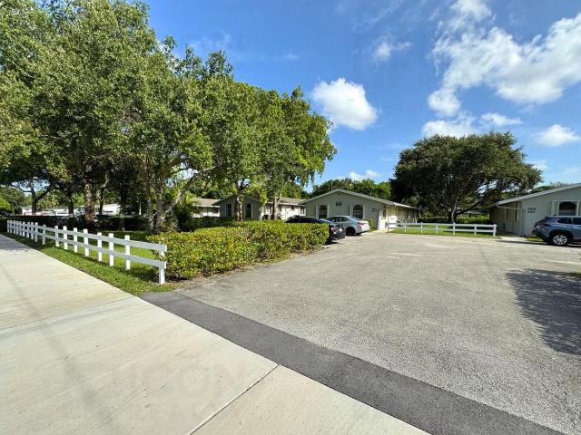 5629 5651 Taft Street 3 Bedroom Apartment for Rent at 5629 Taft St, Hollywood, FL 33021 441 Corridor