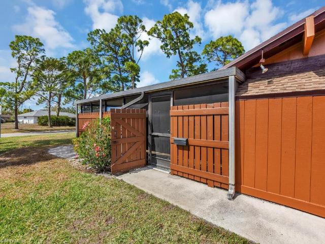 5620 Foxlake Dr, North Fort Myers, FL 33917 | MLS #226008