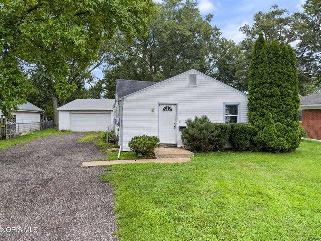 5620 Harvest Ln, Toledo, OH 43623