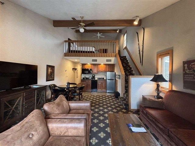 5620 Highlands Dr Units 64 & 561, Harbor Springs, MI 49740