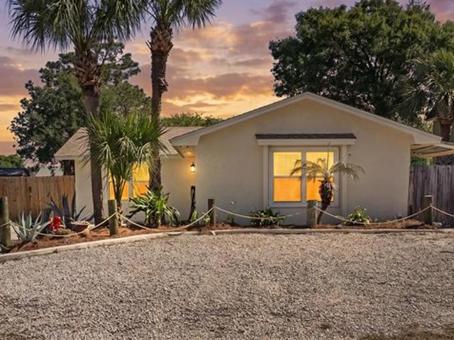 5620 Pinetree Ave, Panama City Beach, FL 32408