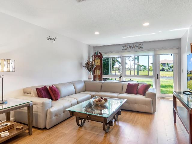 5620 Queen Palm Ct, Unit C, Delray Beach, FL 33484 | MLS #B26005