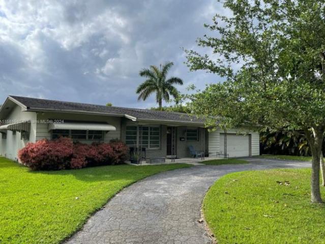 5620 SW 63rd Ct, South Miami, FL 33143