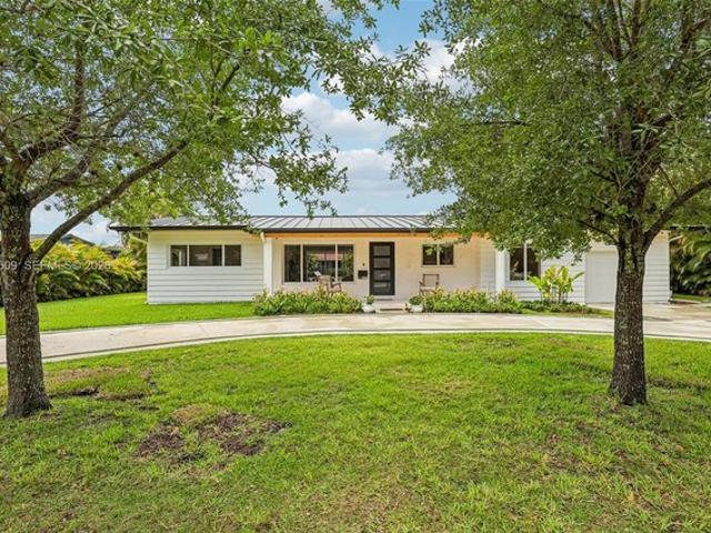 5620 SW 63rd Ct, South Miami, FL 33143