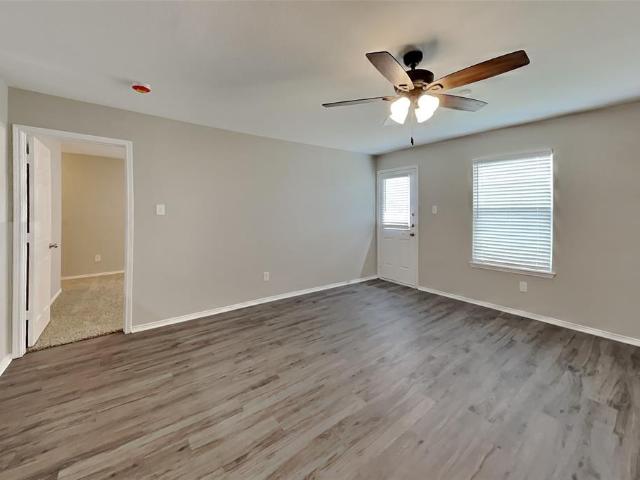 5620 Talons Crest Circle