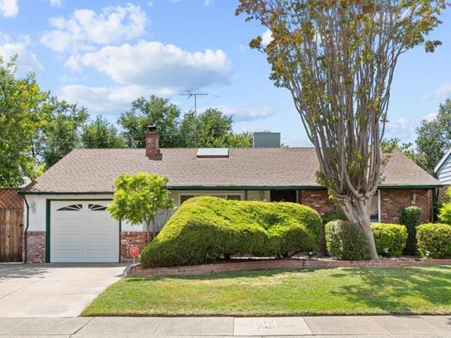 5620 25th St, Sacramento, CA 95822