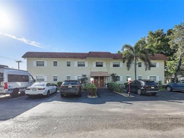 5621 SW 2nd Ct Apt 201, Margate, FL 33068