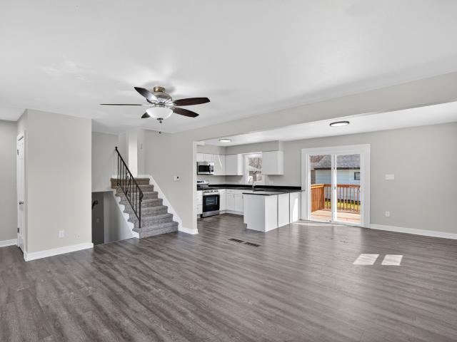 5621 SE 8th Street