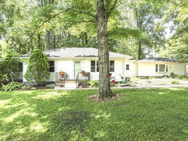 5621 W Smokey Row Rd, Greenwood, IN 46143