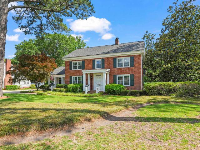 5622 Main St
